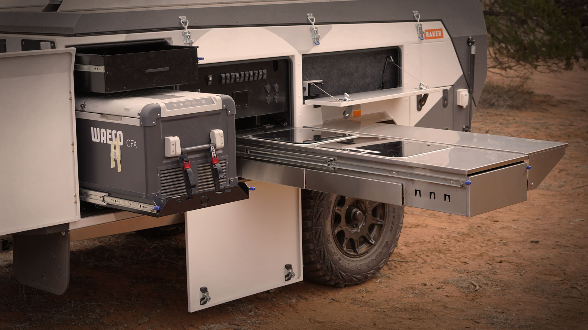 Offline Raker | Hard Floor Off-Road Camper | Offline Campers